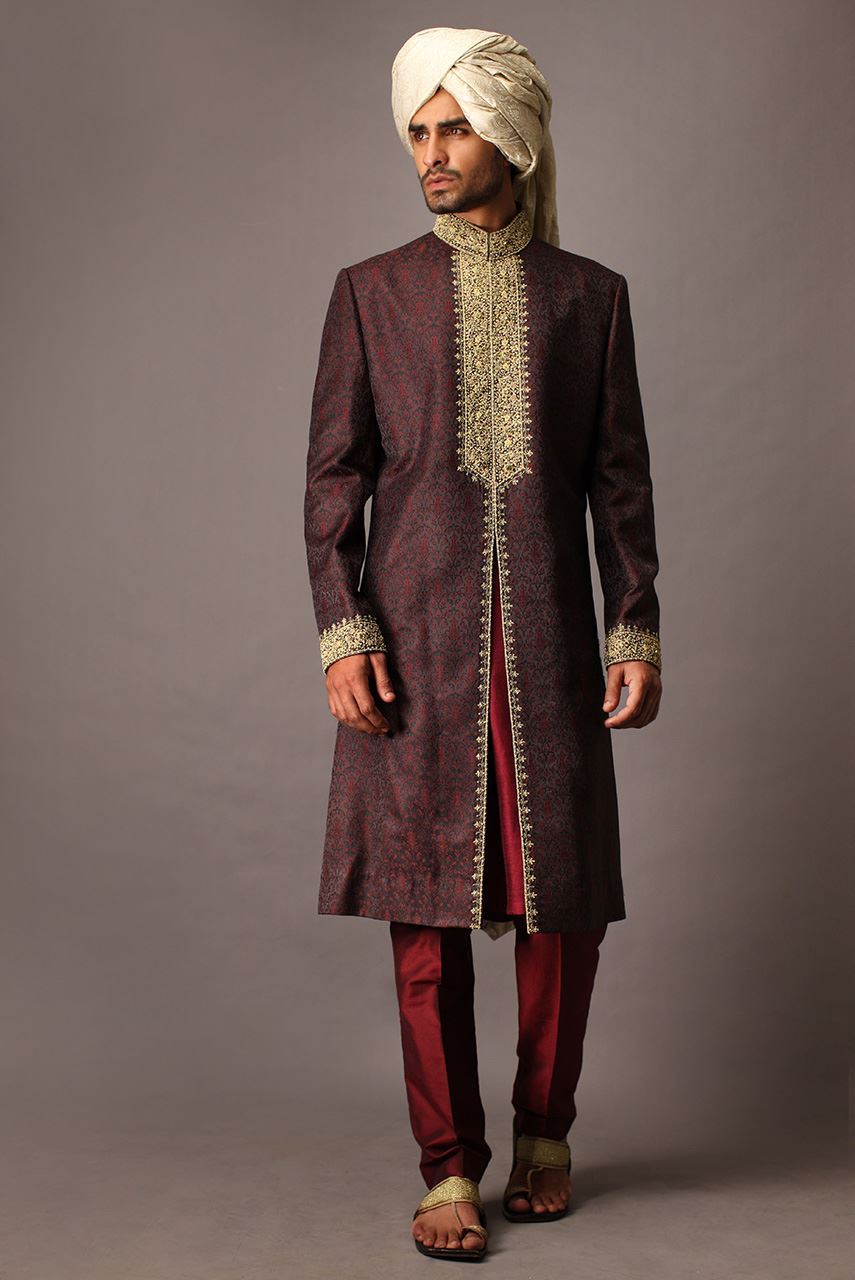 Maroon jamawar sherwani | Deepak Perwani