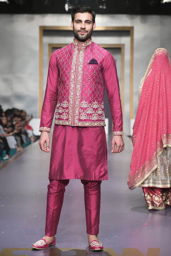 Mirza Akbar | Deepak Perwani