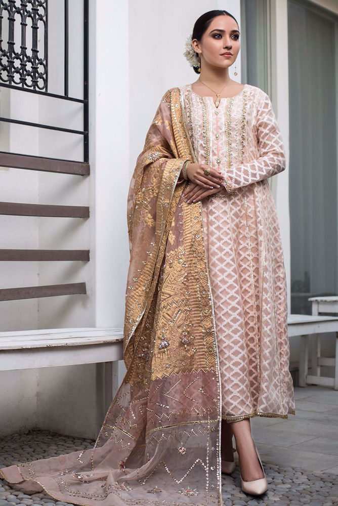 Peach Fantasy | Deepak Perwani