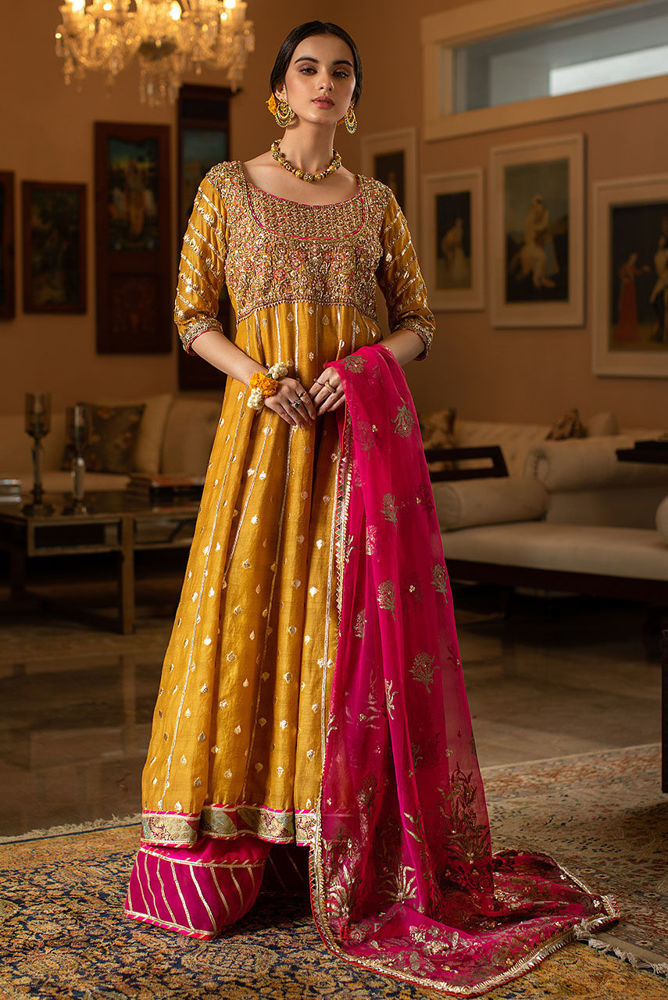 PACIFIC PEARL (KTD3311) | Deepak Perwani