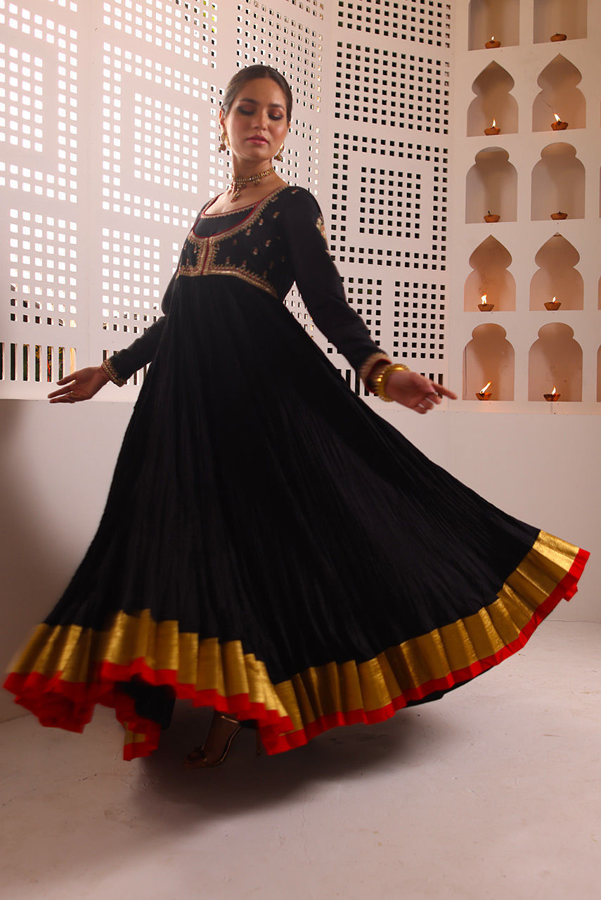 Black Opulence (Ktd3319) | Deepak Perwani